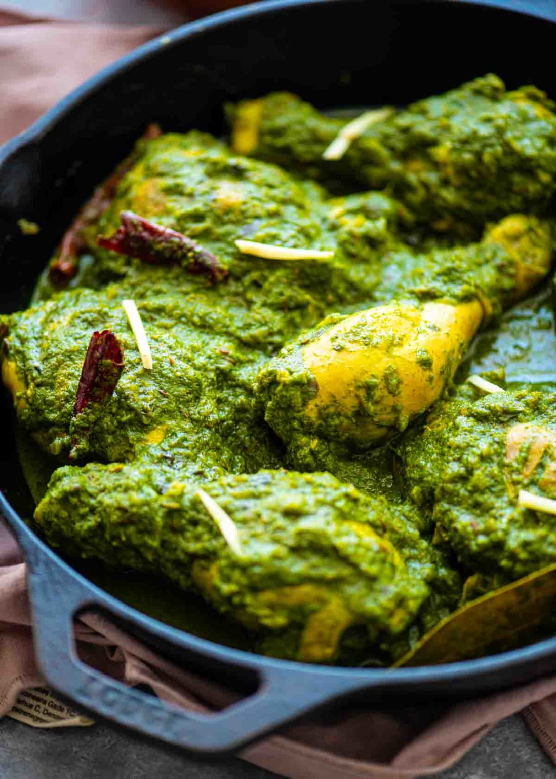 Saag Chicken (Chicken Spinach Curry) - Caramel Tinted Life
